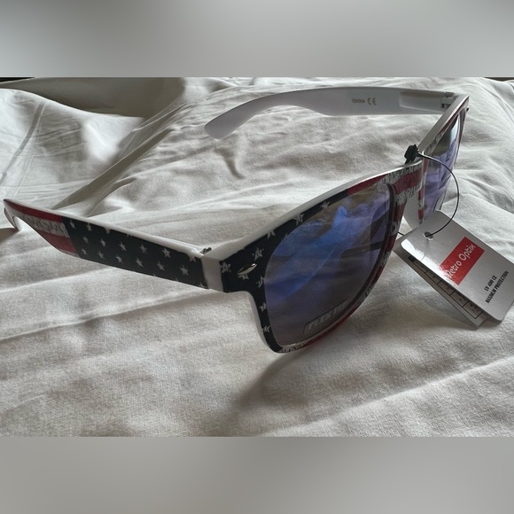 retro optix | Accessories | Retro Optix American Flag Sunglasses | Poshmark
